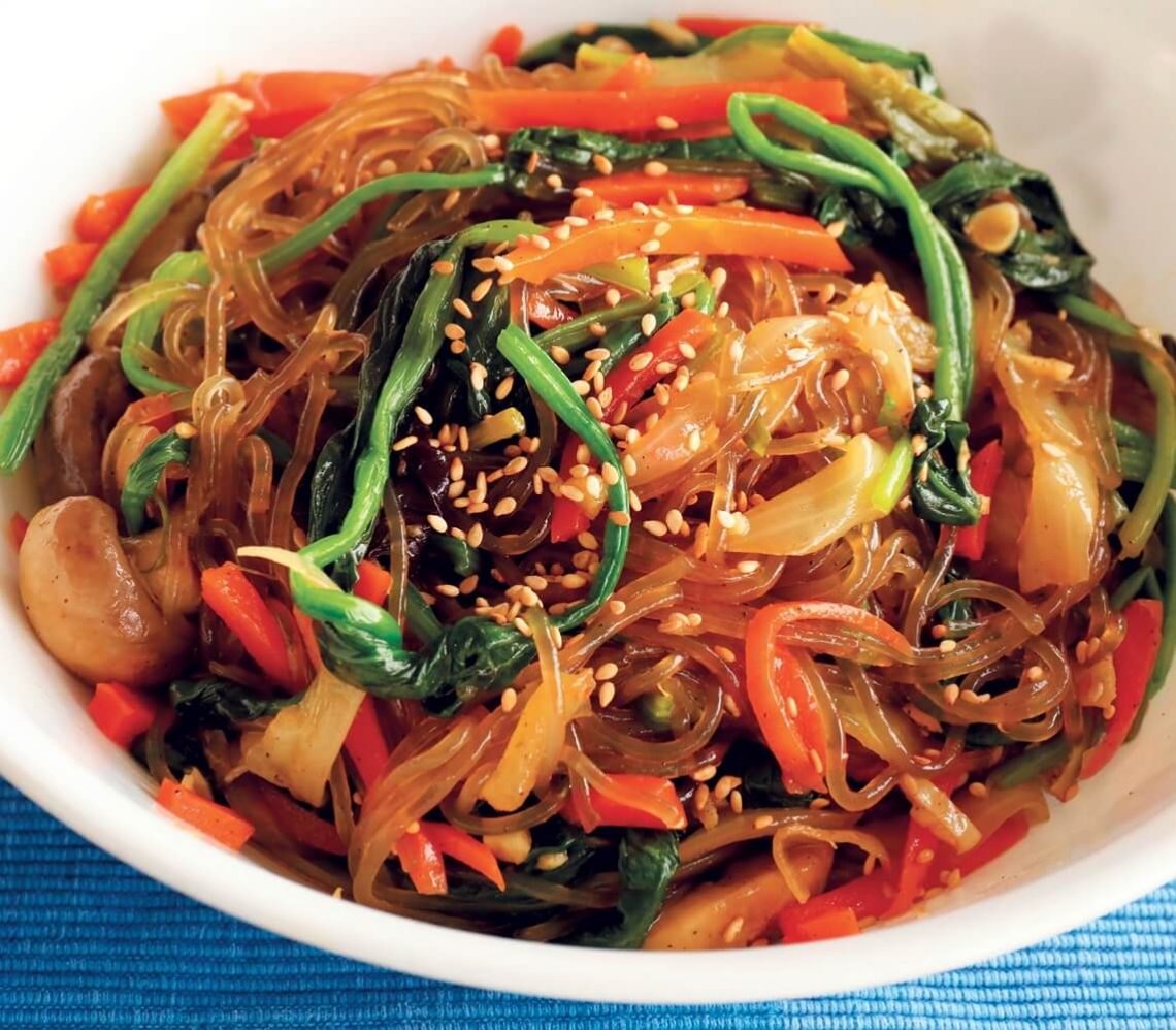 Cách làm miến trộn Hàn Quốc cực đơn giản cho ngày chán cơm